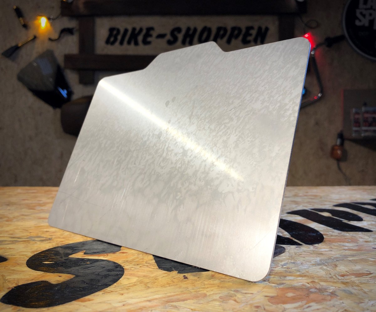 Bagplade til MC Nr. Plade - Køb hos Bike-netshoppen.dk